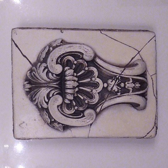 Atlantis Tile vis Sid Dickens | Wall Decor | Sclon Bisque Color ...